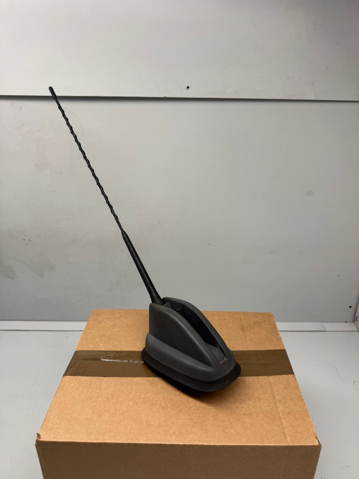 Volvo FH4/FH5 Roof Radio Antenna Base 22472979 Euro 6 Genuine Used