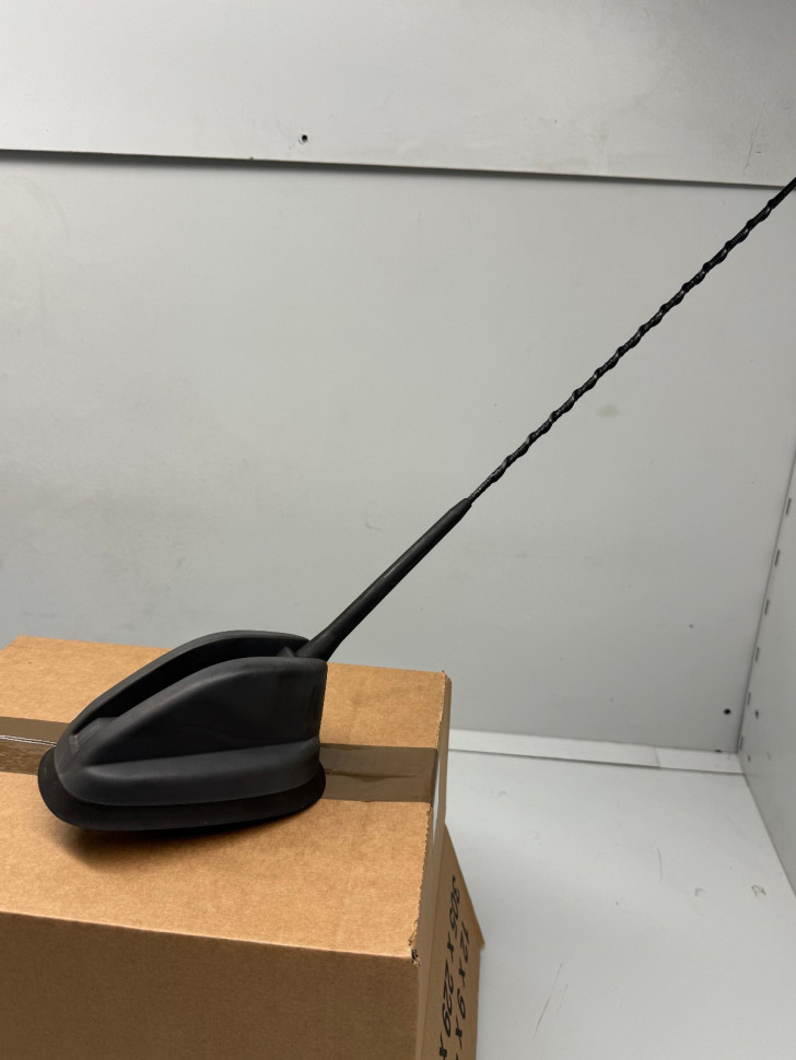 Volvo FH4/FH5 Roof Radio Antenna Base 22472979 Euro 6 Genuine Used